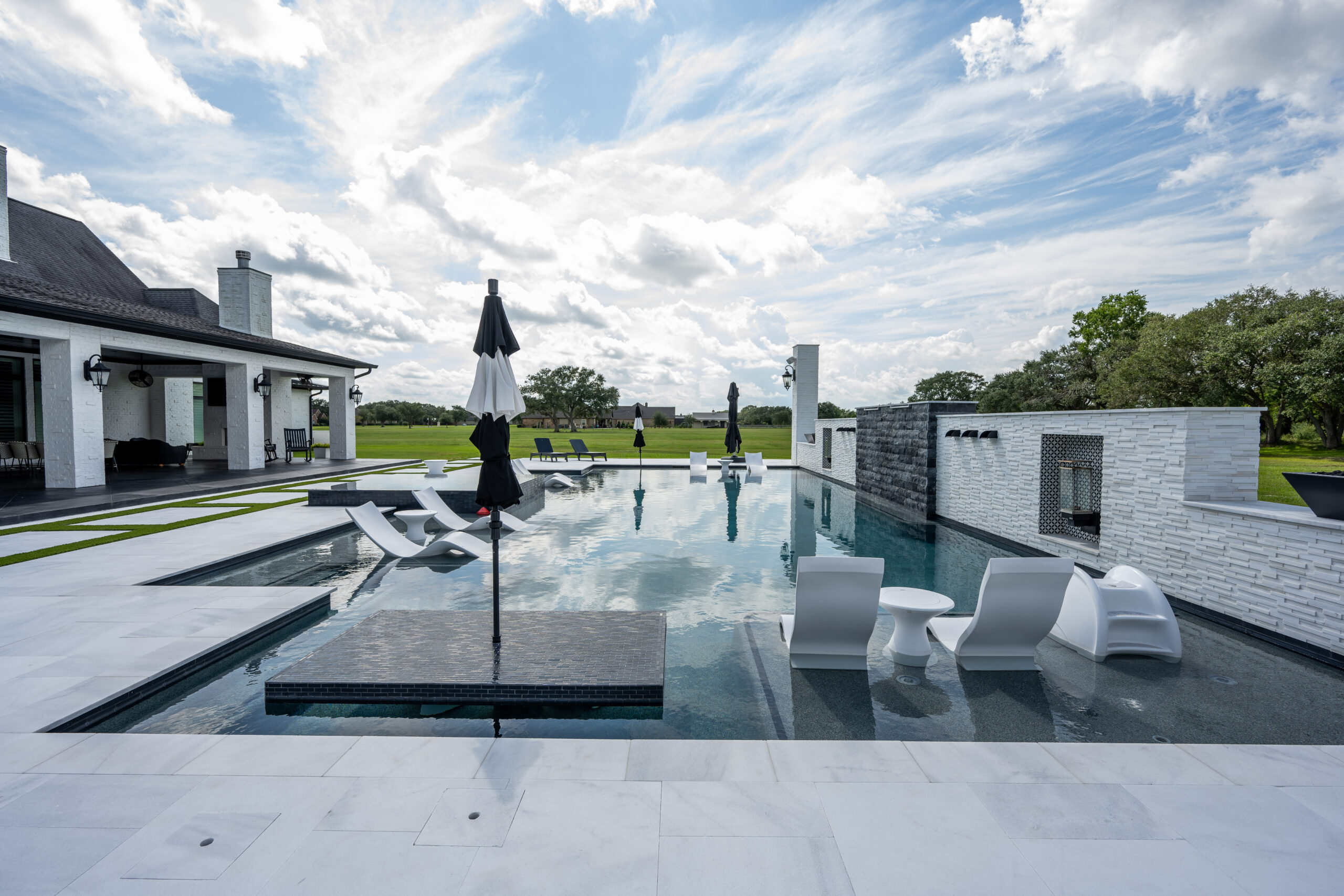 Exterior Gallery: Top 10 Natural Stone Designs to Enhance Your Space
